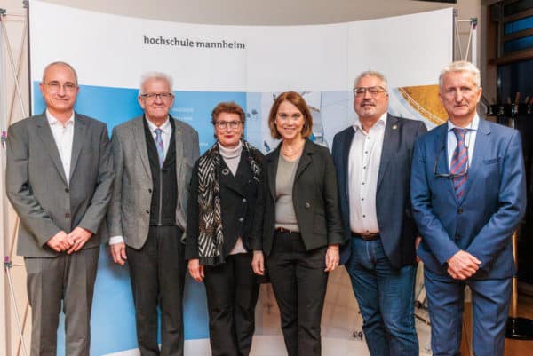 Ministerpräsident und neue Wissenschaftsministerin besuchen Hochschule ...